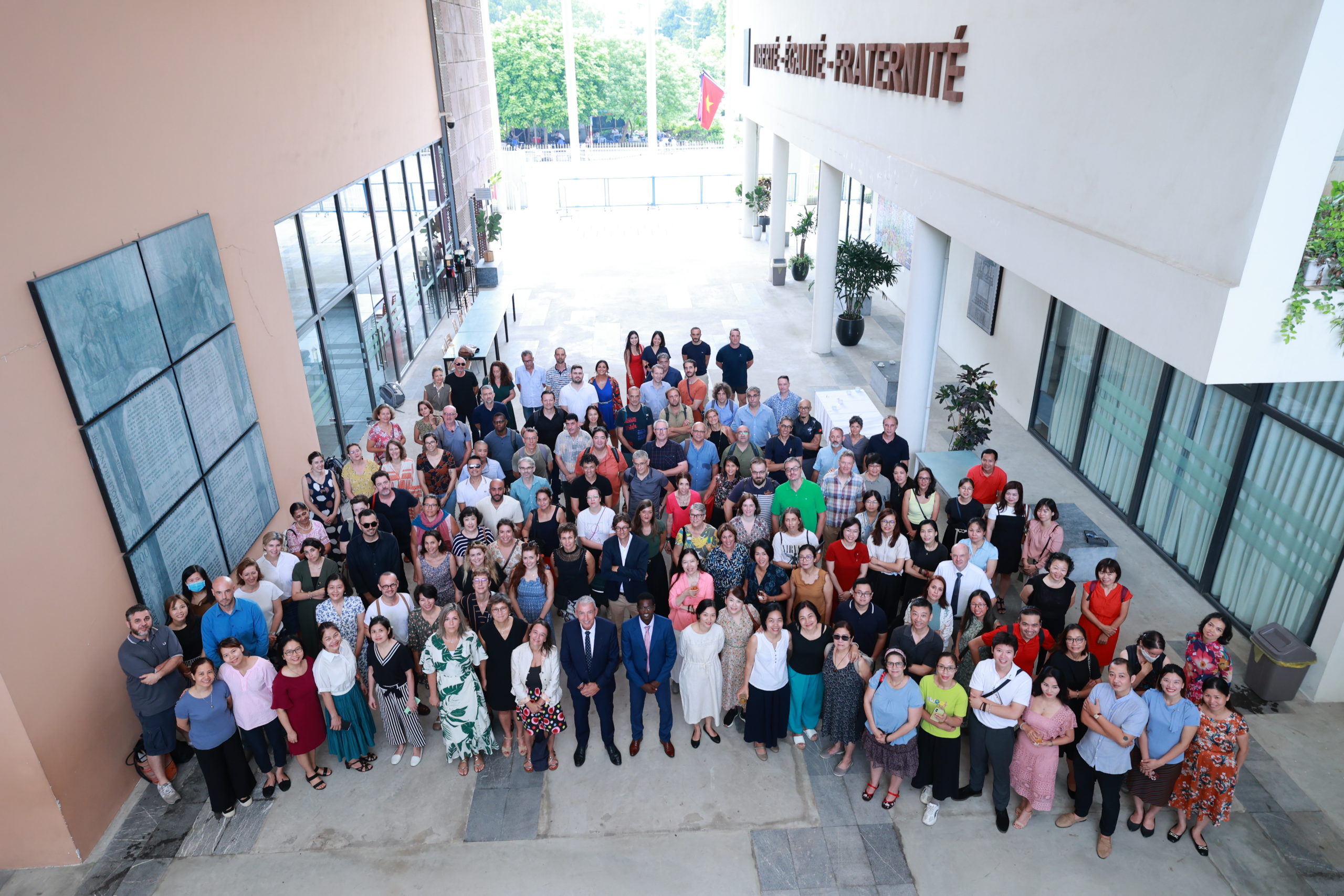 Recruitment and HR | Lycée Alexandre Yersin